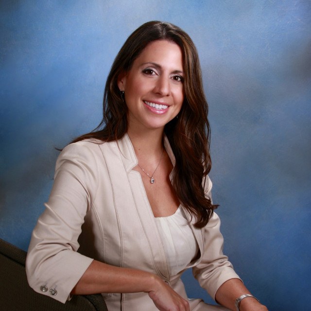 Legal Professional Amanda Sampaio Bova | Justia Legal Professional ...